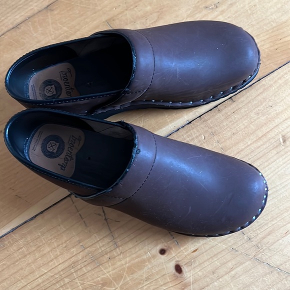 troentorp | Shoes | Troentorp Swedish Brown Leather Clogs Size 38 ...